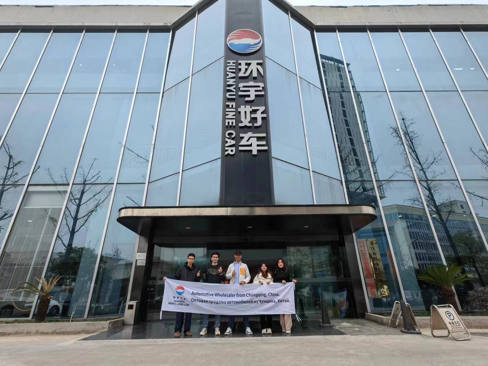 2024 Changan Univ 1.5t รถยนต์เบนซินประสิทธิภาพสูง คุณภาพสูง 2024 Changan Univ 1.5t รถยนต์เบนซิน ...