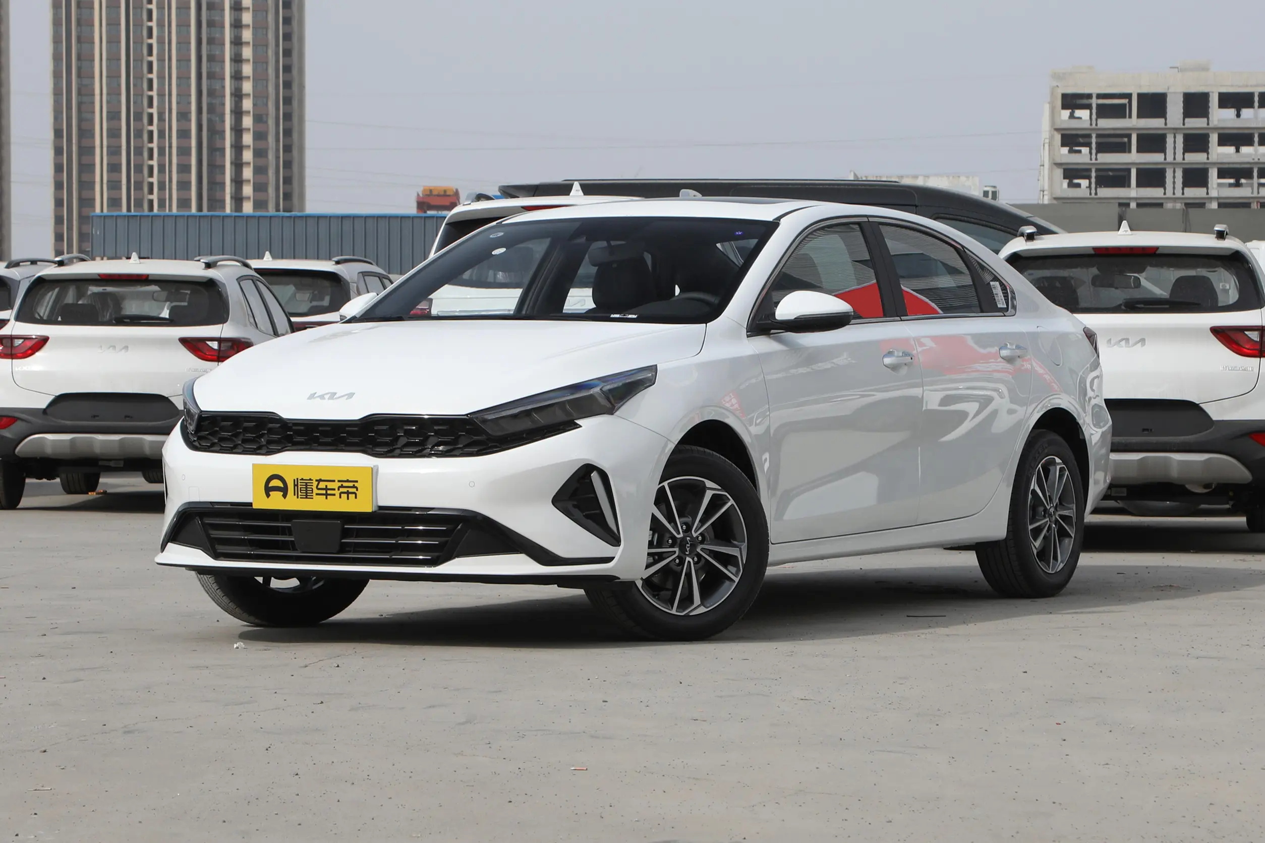 Kia K3 2024 1.5l Ivt: New And Used 4-door Family Sedans For Sale, High Quality Kia K3 2024 1.5l ...