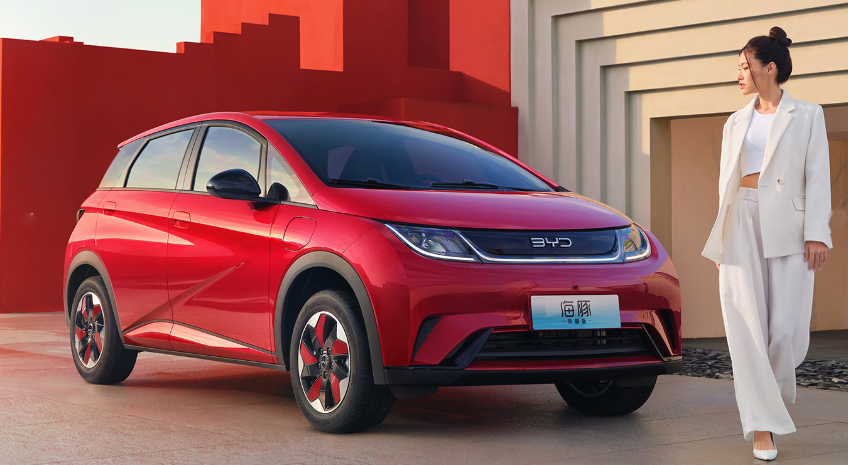 Byd Dolphin 2022 : 401km 기사판 - 재고 전기 자동차, Bossgoo.com의 고품질 Byd Dolphin 2022 : 401km 기사판 - 재고 전기 자동차