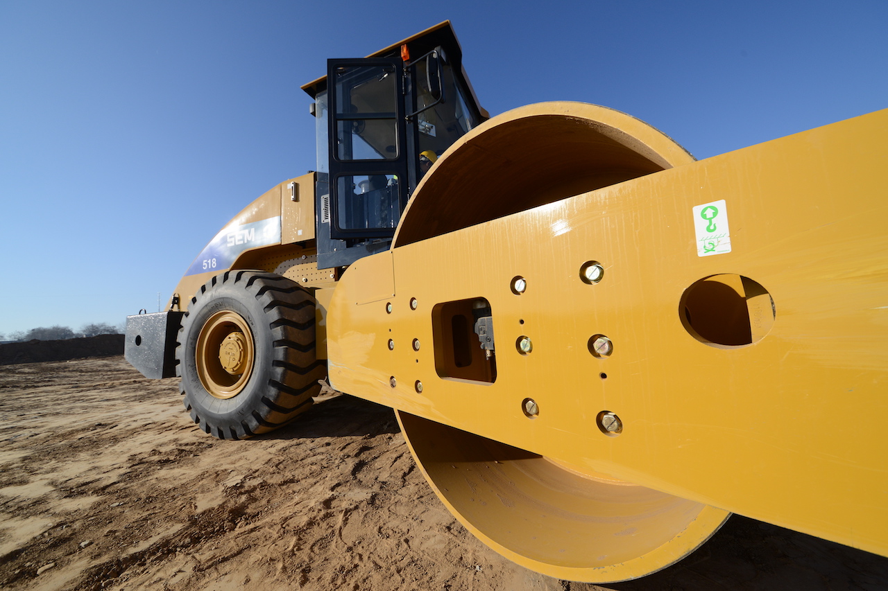 เครื่องจักรก่อสร้าง Sem520 รถบดถนน 20 ตัน คุณภาพสูง เครื่องจักรก่อสร้าง ...