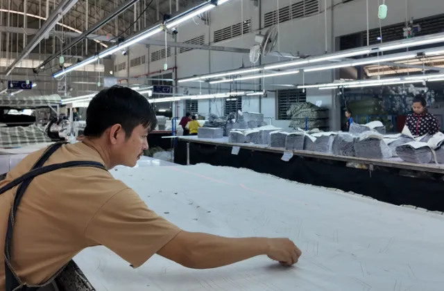 100% Cotton Menswear,Bomber Jacket,Light Woven Dress,Womens Jeans ...