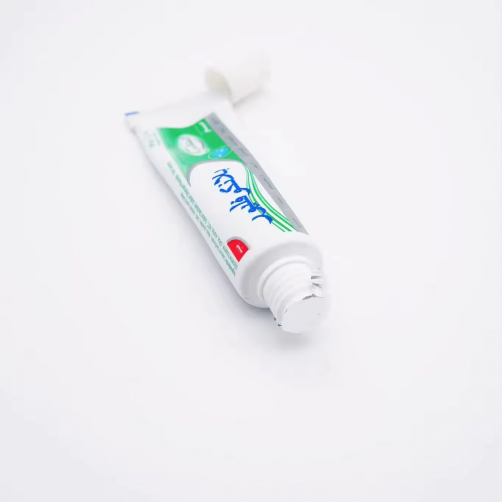 Whitening Toothpaste With Mint Flavor Offering Fresh Breath, High ...