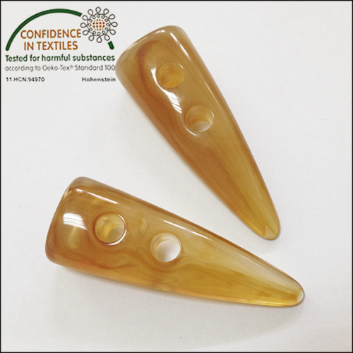 Polyester Plastic Resin Toggle Button, High Quality Polyester Plastic ...