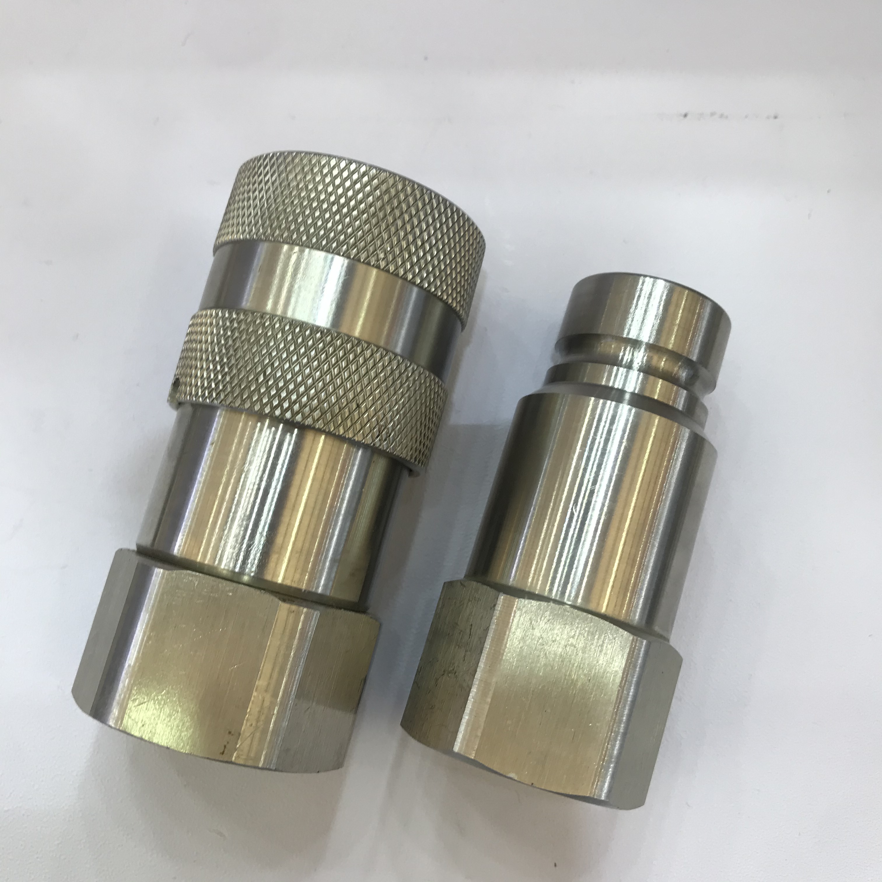 Flat Face Hydraulic Quick Coupling Carbon Steel For Printing Industries ...