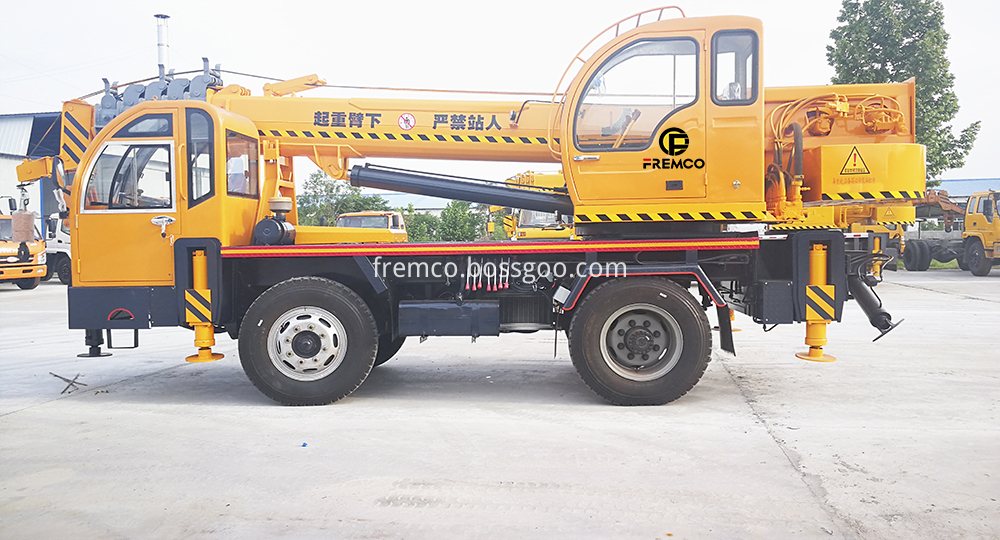 Straight Boom Mobile Crane For Southeast Asia, High Quality Straight ...