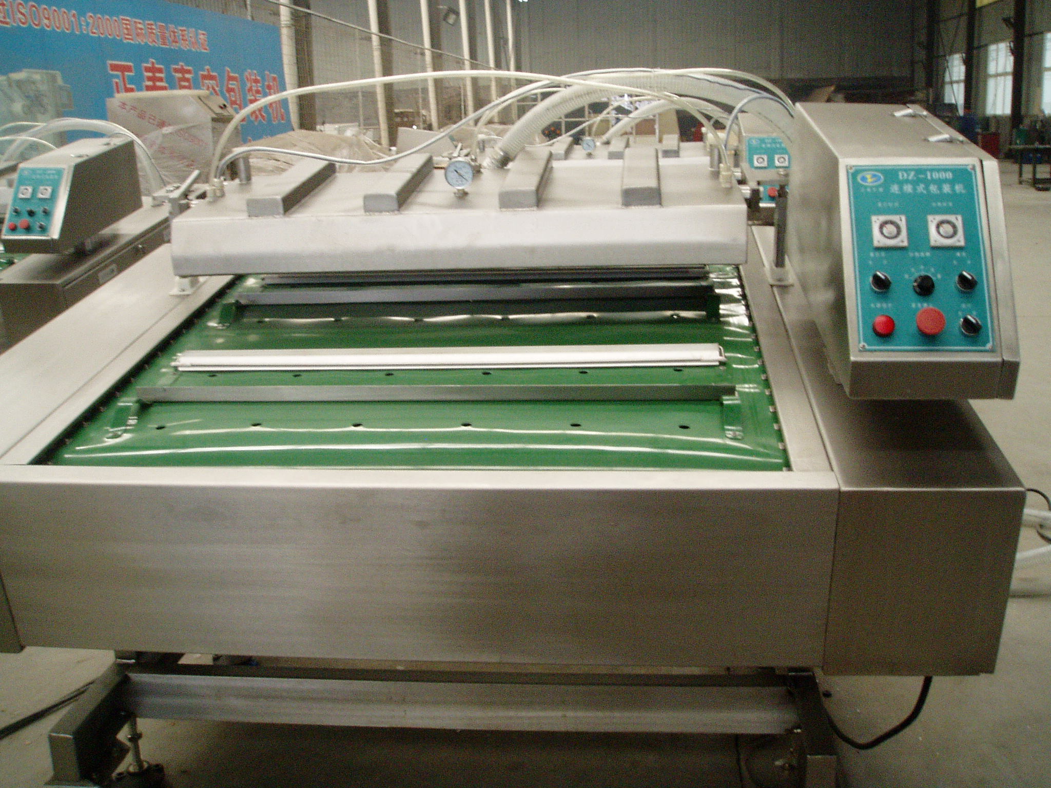 Aquatic Food Four-wheel Positioning Packer Machine, High Quality ...