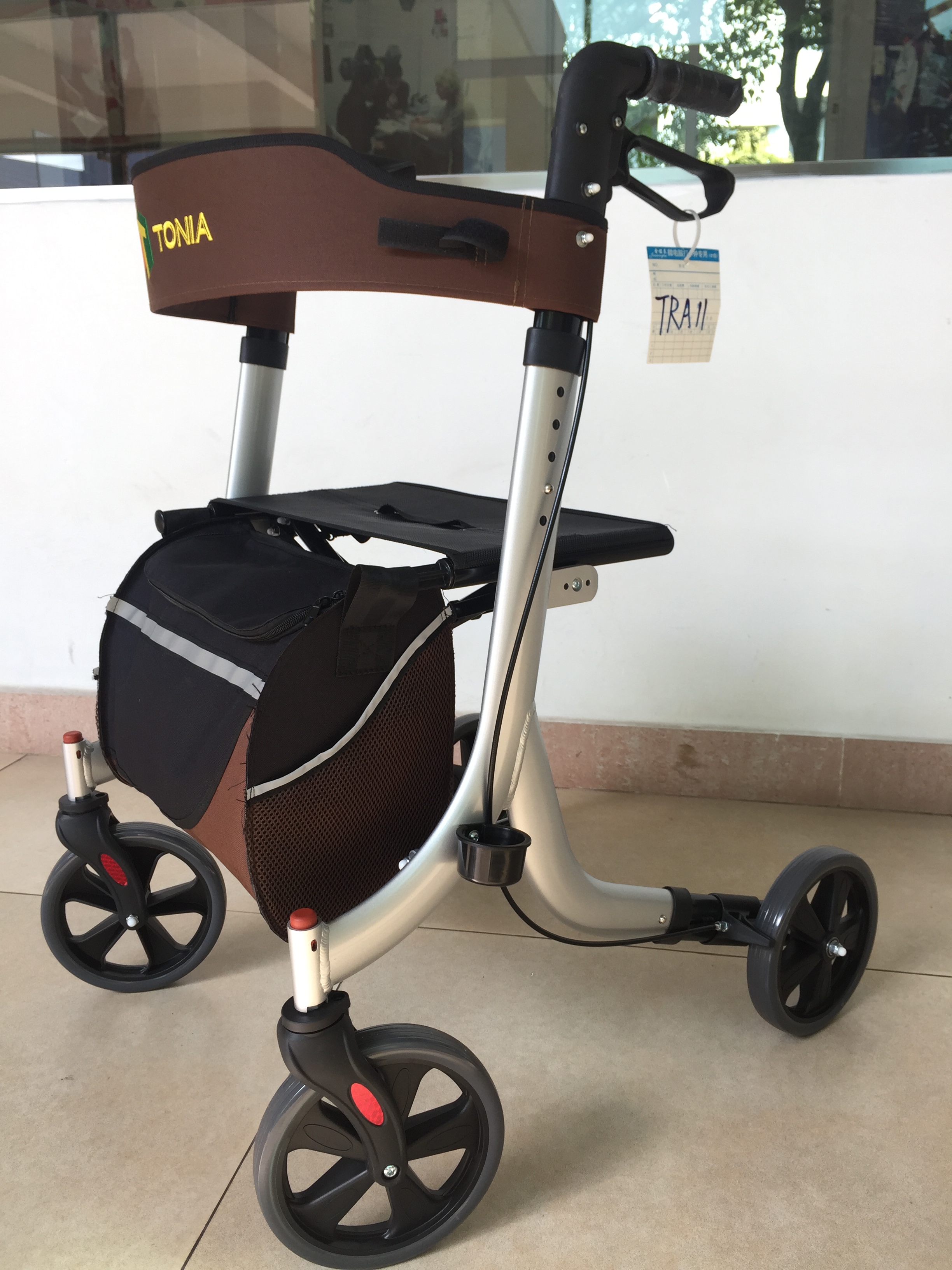 Tonia Lightweight Medical Walker Rollator Tra11 Silver, Bossgoo.com의 ...