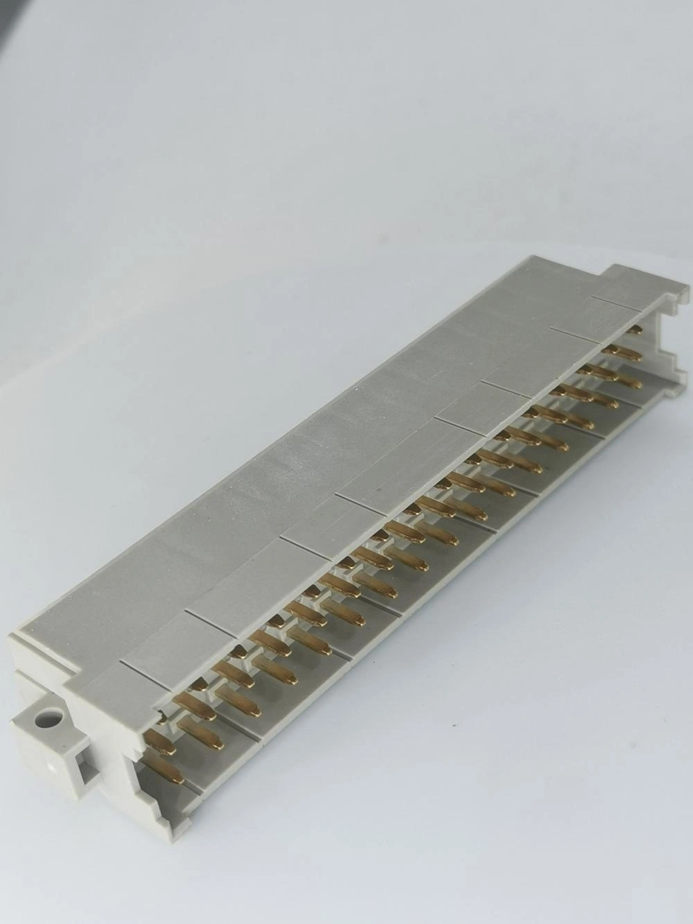 48P Right Plug F Type DIN41612 IEC-60603-2 connectors China ...