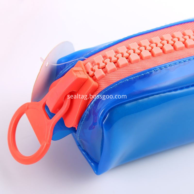 Swarovski Crystal Stuck On Backpack Plastic Zipper, High Quality ...