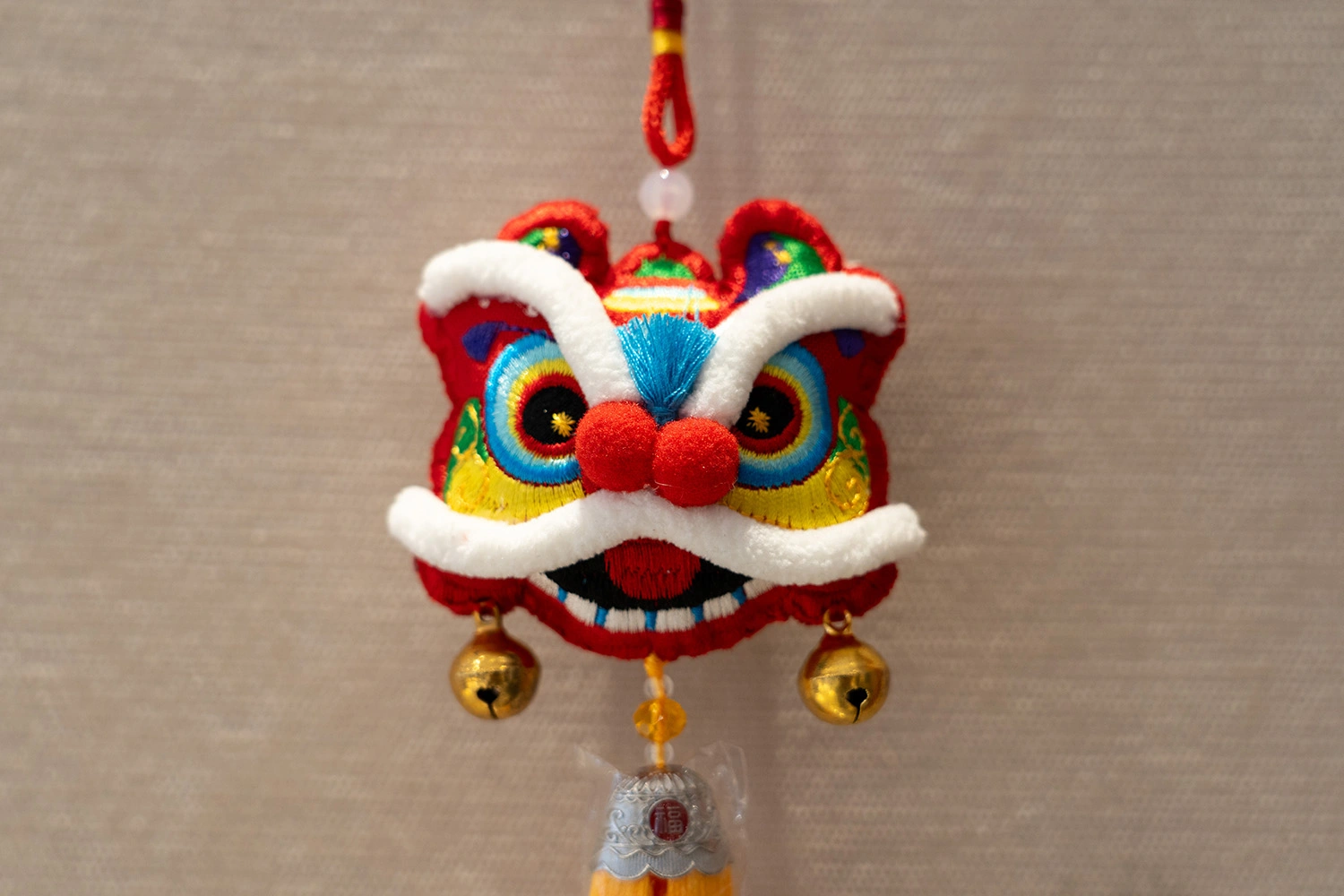 Yi Embroidered Lion Dance Charm China Manufacturers Suppliers Factory ...
