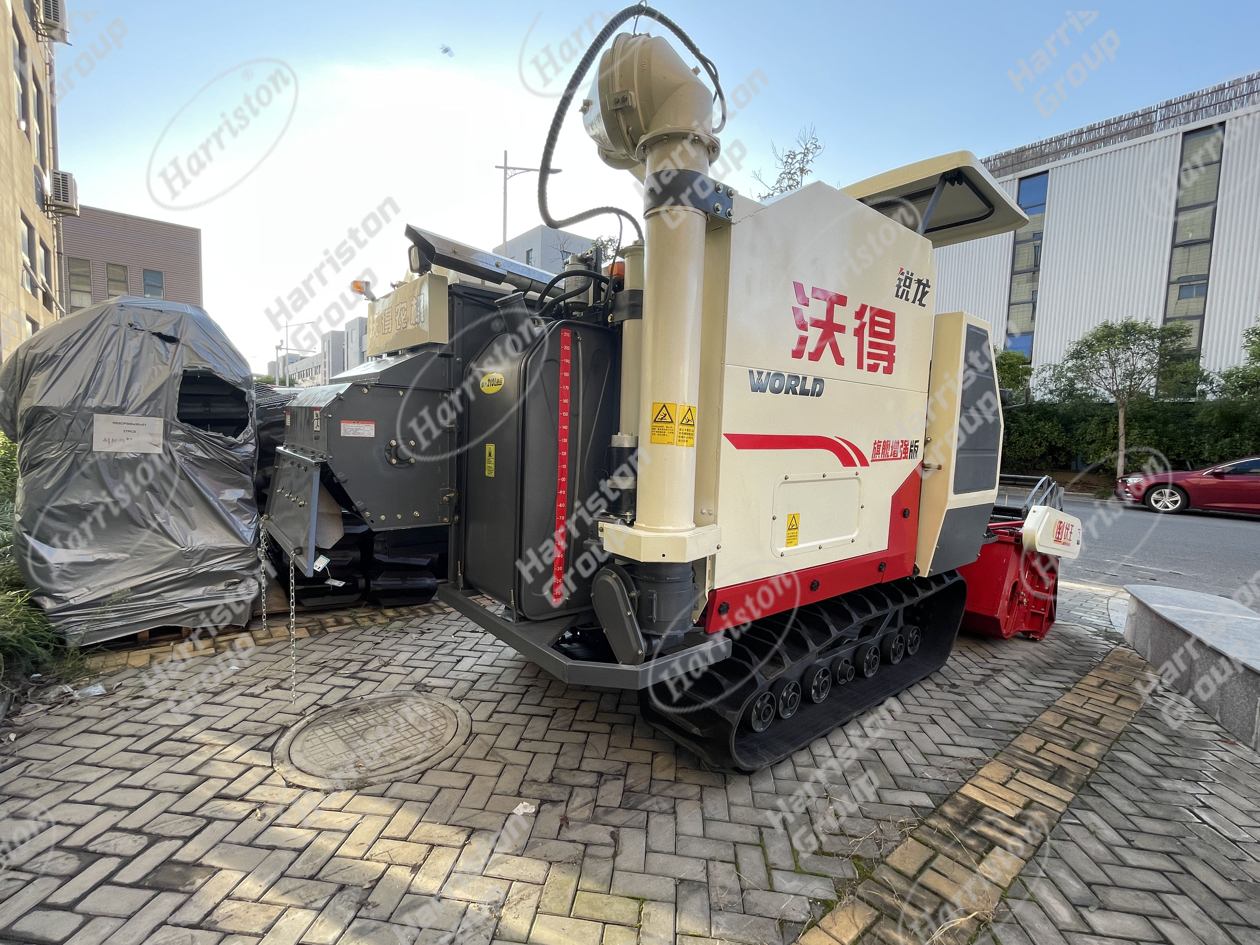 Fm World 4lz-8.0ep Crawler Combine Harvester For Agricultural Machinery ...