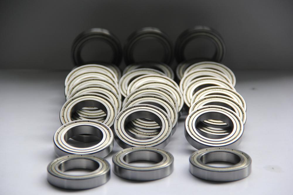Deep Groove Ball Bearing R2-2rs, High Quality Deep Groove Ball Bearing ...