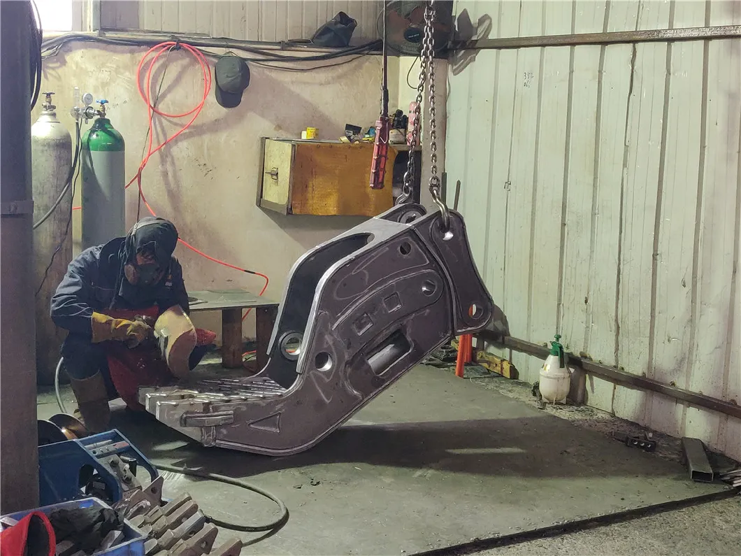 Mini Excavator Mounted Reinforced Hydraulic Pulveriser For Concrete ...