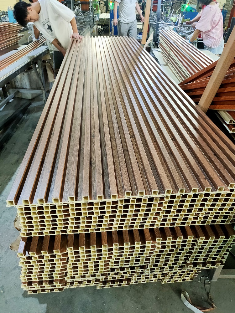 590*2900mm Fluted Wall Panel Wpc For External Cladding, High Quality ...
