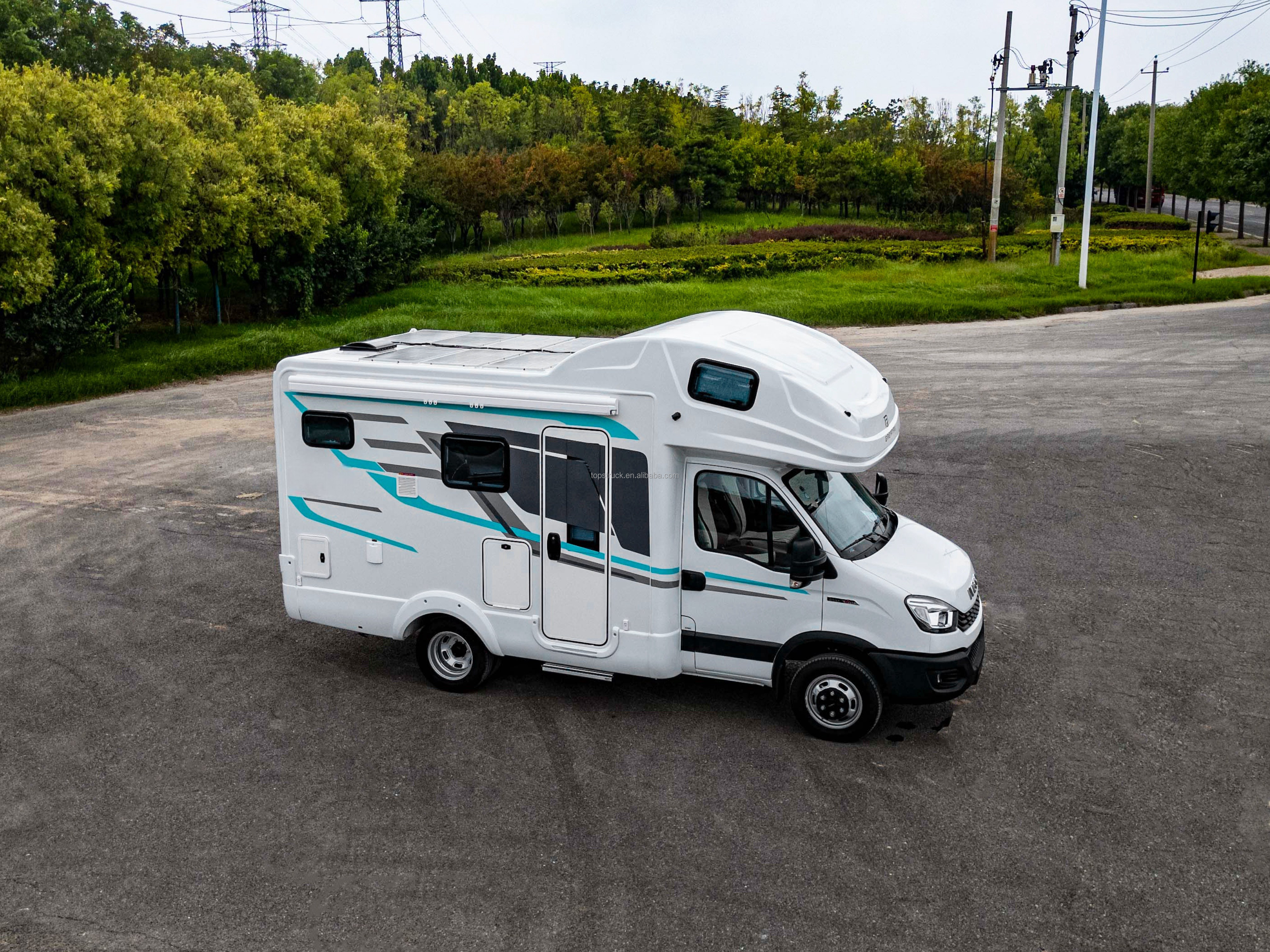 Luxury Rv Motorhomes And Campers For 4-6 People - Custom Factory Builds ...