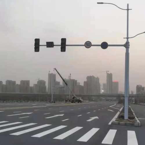 Galvanized Polyester Traffic Signal Light Pole, High Quality Galvanized ...