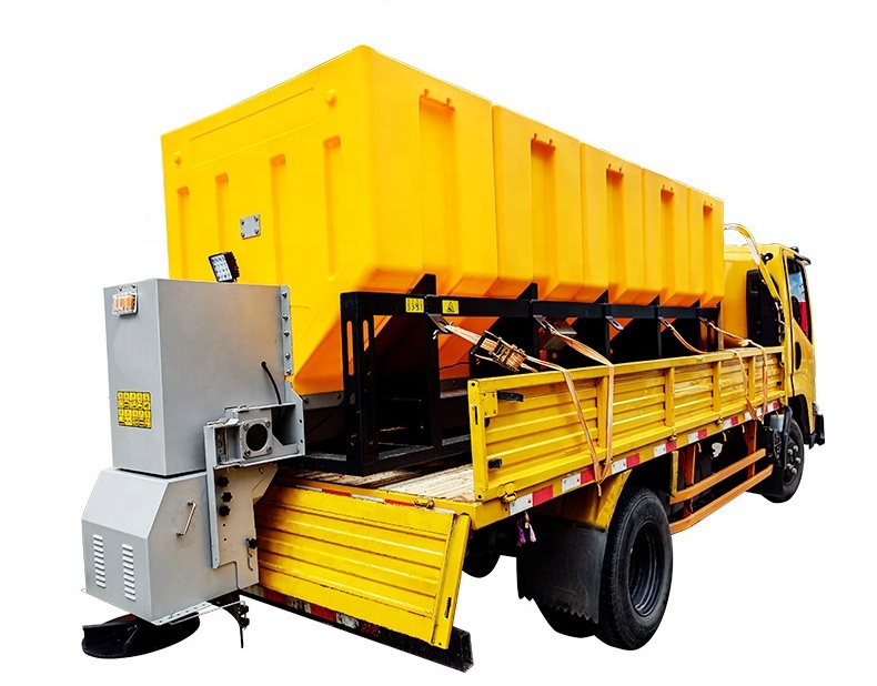 Road Cleaning Machine With Dust Suppression Blower For Debris And ...