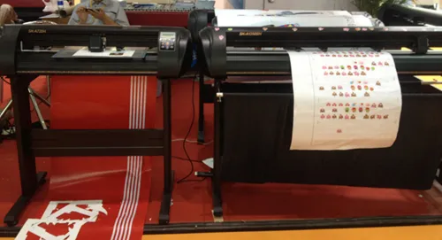 Auto Sensor Vinyl Sticker Cutting Plotter (max Cutting Width 620mm ...