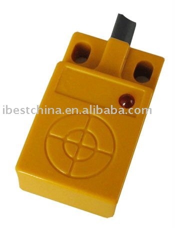 S18 Small Proximity Sensor Switch, Pnp Flush Shielded Square Inductive ...