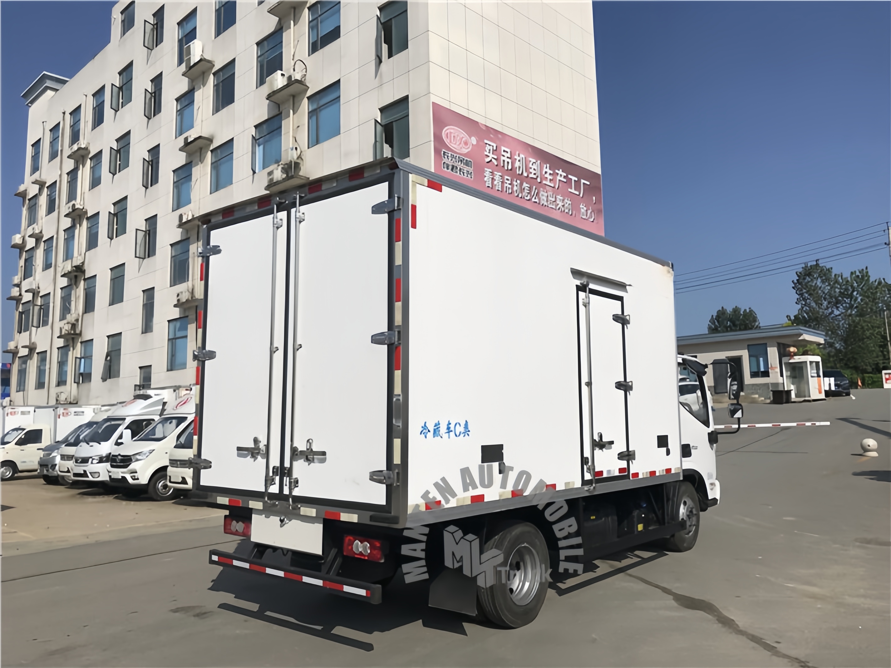 Freezer Van Truck Foton Shacman 4x2 18cbm With Thermo King, High ...