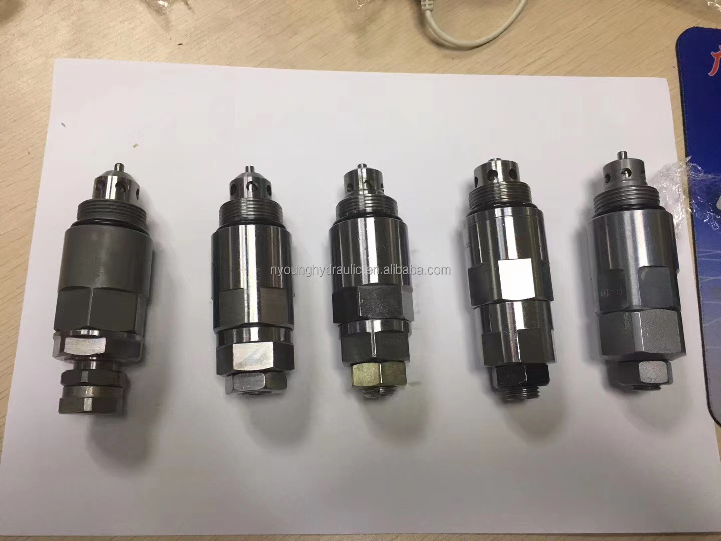 Excavator Parts Port Relief Valve Hydraulic Main Relief Valve, High ...