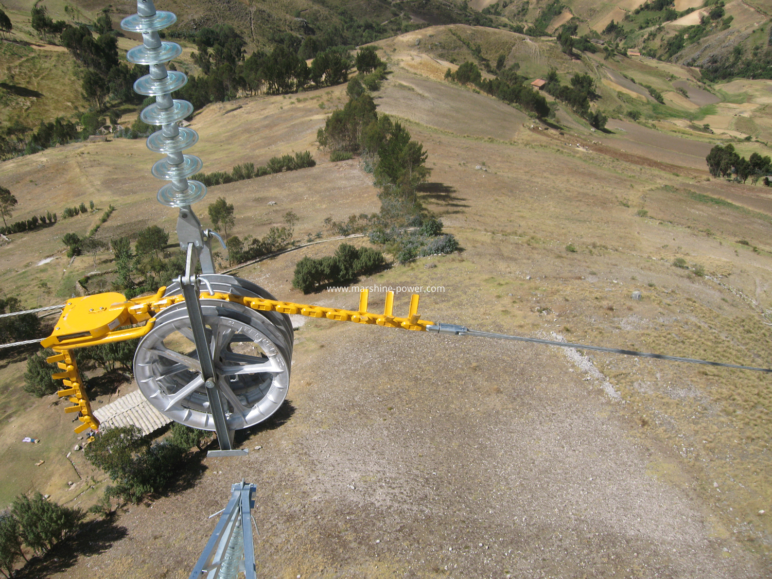 How to correctly install the cable pulley system construction lift