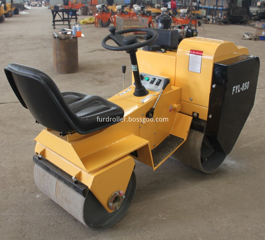 Ride On Smooth Drum Asphalt Paving Roller ลูกกลิ้งสั่นสะเทือน คุณภาพสูง ...