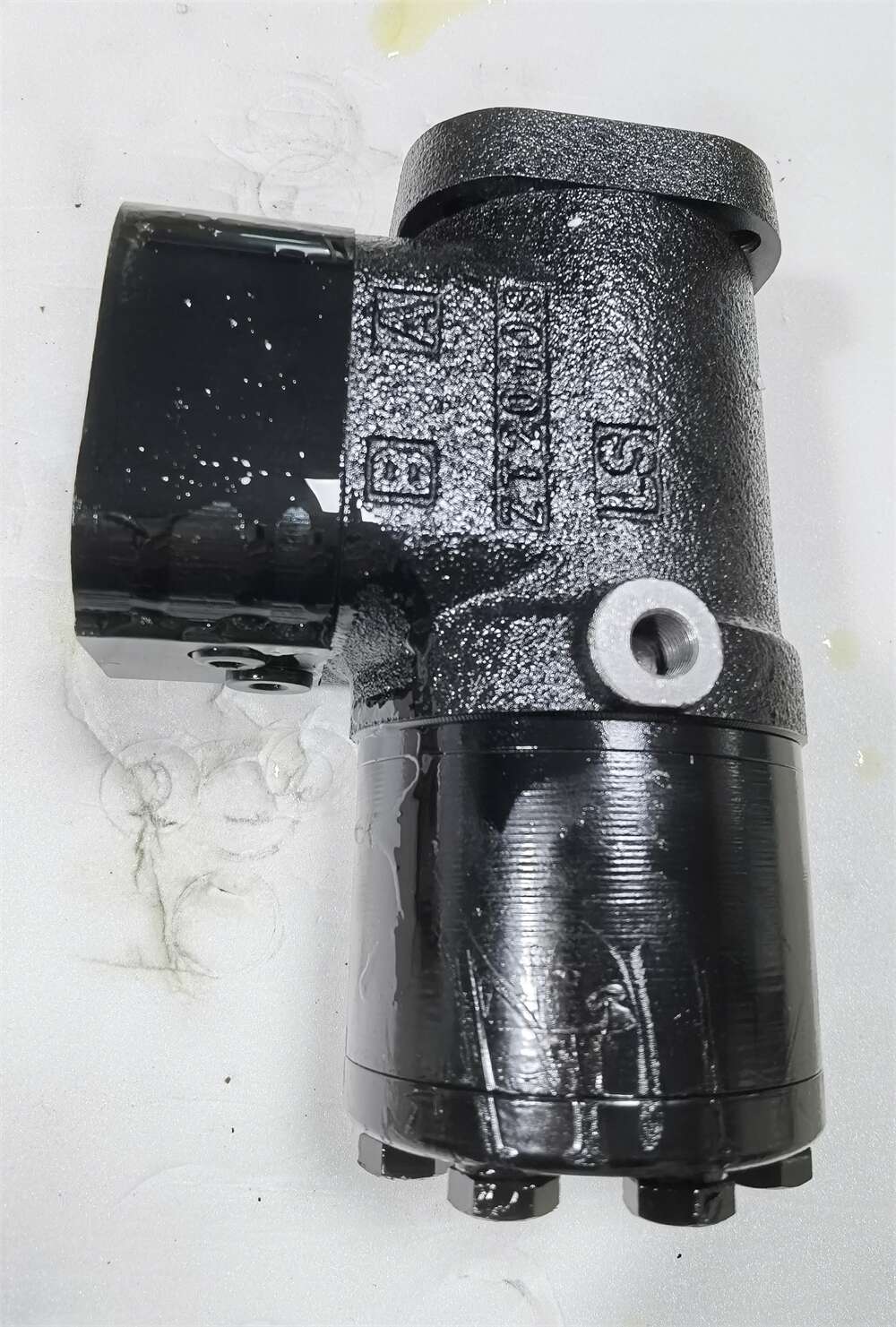 유압 스티어링 기어 마린 803004084, Bossgoo.com의 고품질 유압 스티어링 기어 마린 803004084