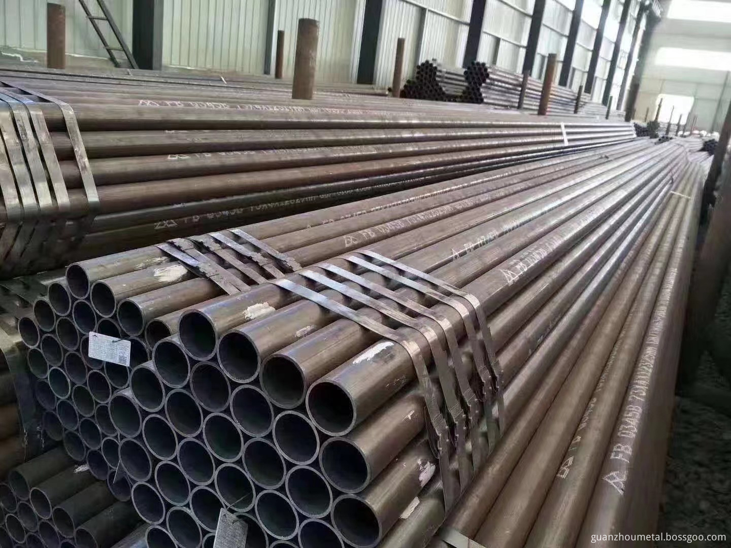 Ss400 Round Hot Rolled Mild Carbon Steel Pipe, High Quality Ss400 Round ...