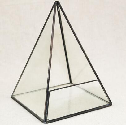 Air Plant Terrarium Glass Pyramid Terrarium Planter., High Quality Air ...