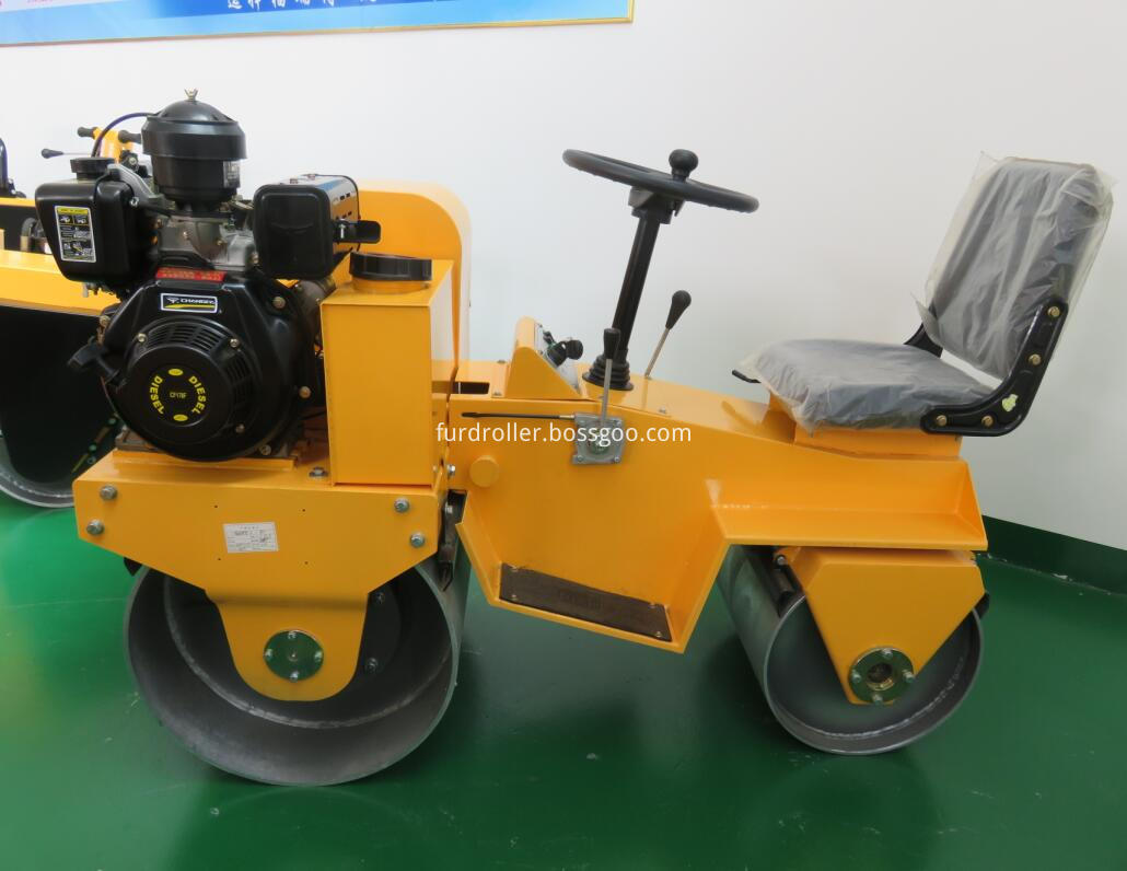 700kg Ride On Mini Road Roller, High Quality 700kg Ride On Mini Road ...