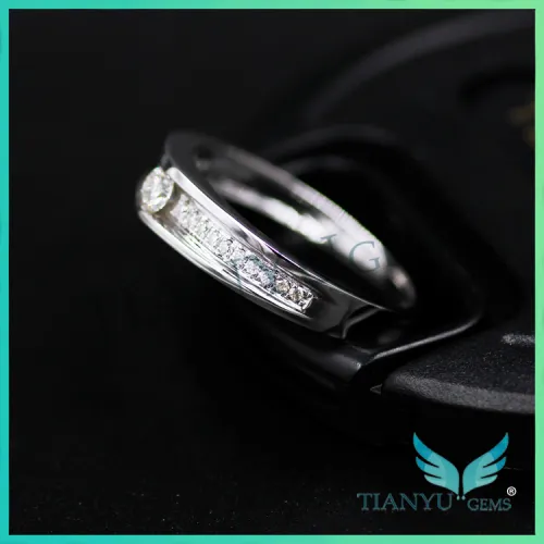 Darry Ring Design! Promise Rings! 3mm Moissanite Rings With 1.2mm Small ...