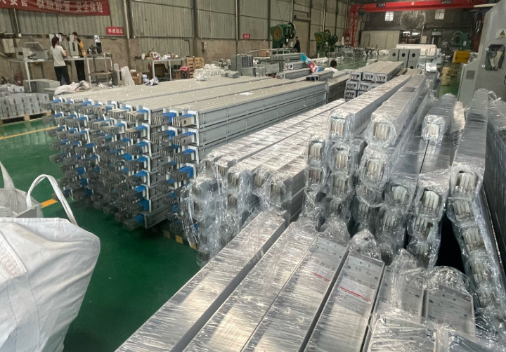 Electrical Power Distribution Busbar Trunking System, High Quality ...