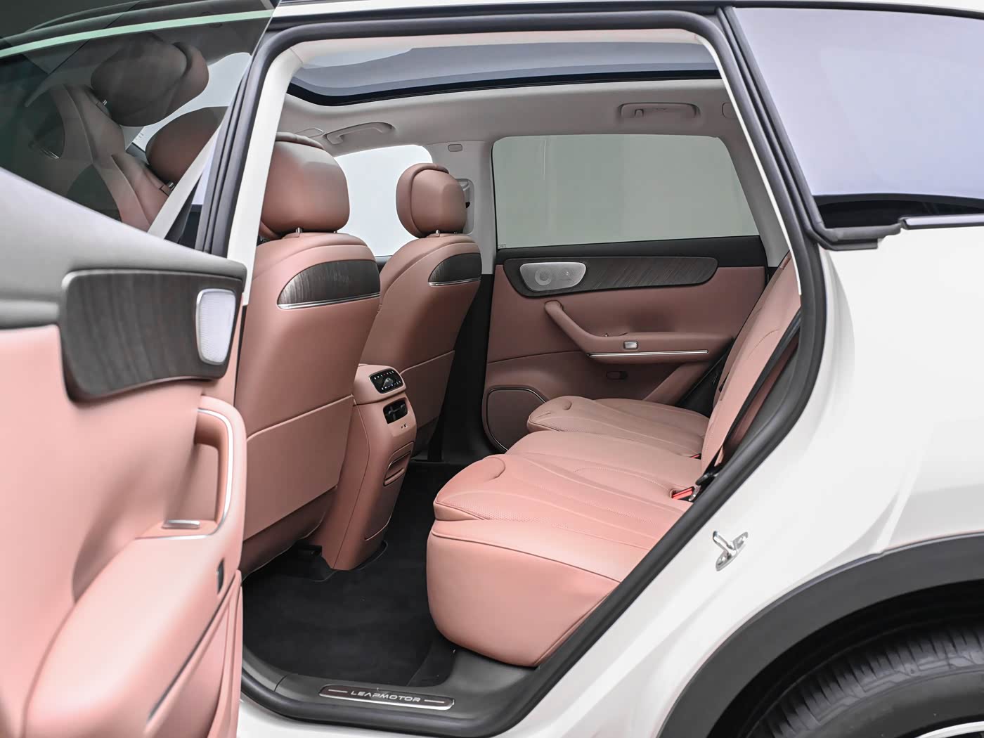 Leapmotor C11 2026 Model Mid-size Suv Hybrid Passenger Car Electric Vehicle, High Quality ...