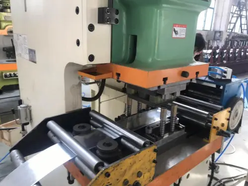 기계를 형성하는 비계 금속 판자 목록 의 고품질 기계를 형성하는 비계 금속 판자 목록