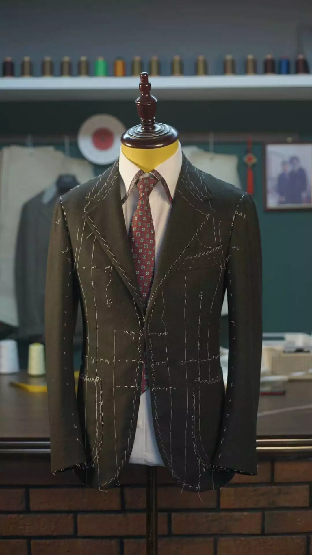 Office Uniform Design Men's Suits & Blazer Custom Suits Three Piece ...