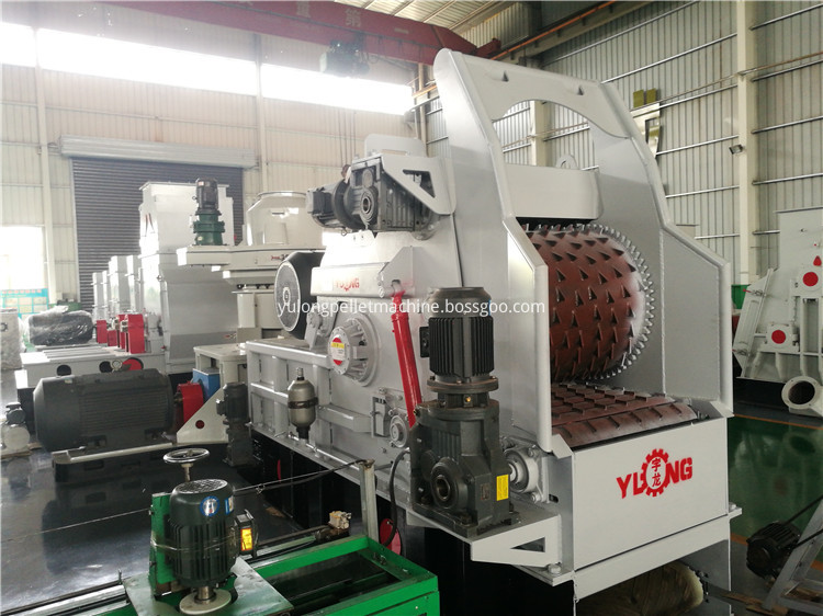 Yulong Wood Logs Chipping Machine คุณภาพสูง Yulong Wood Logs Chipping ...
