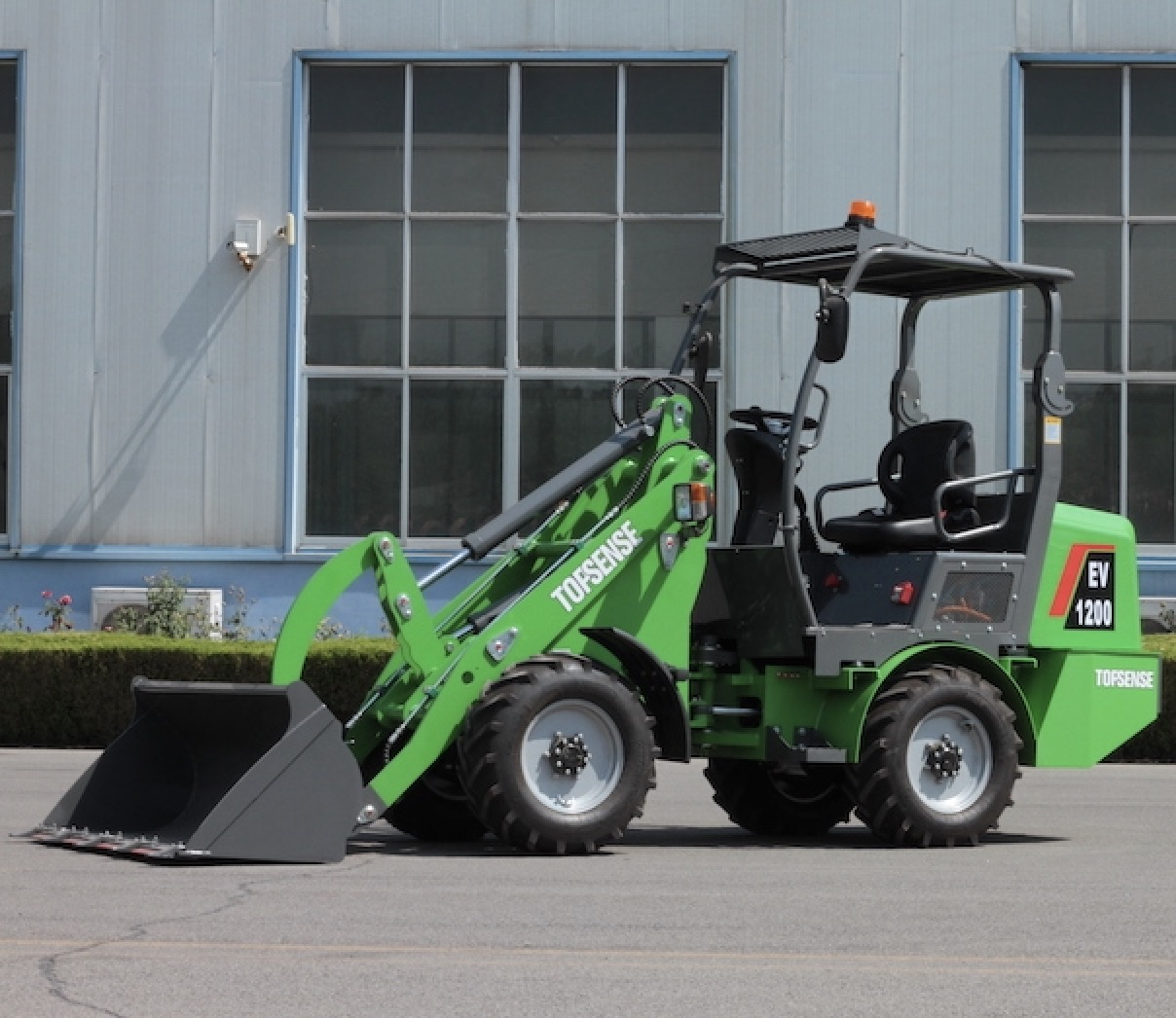Mini Articulated Front End Loader For Sale - 1 Ton Electric Small Wheel ...