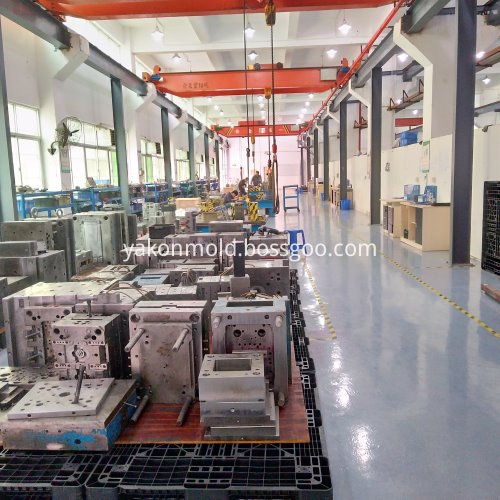 Auto Tool Plastic Injection Molding 2k Mold, High Quality Auto Tool ...