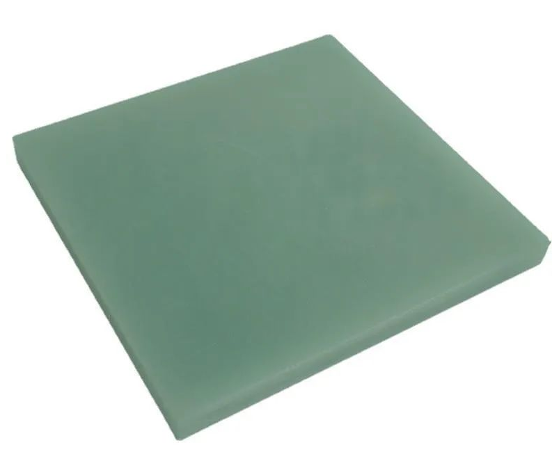 Epoxy Plate with Star Cruiser Wheel