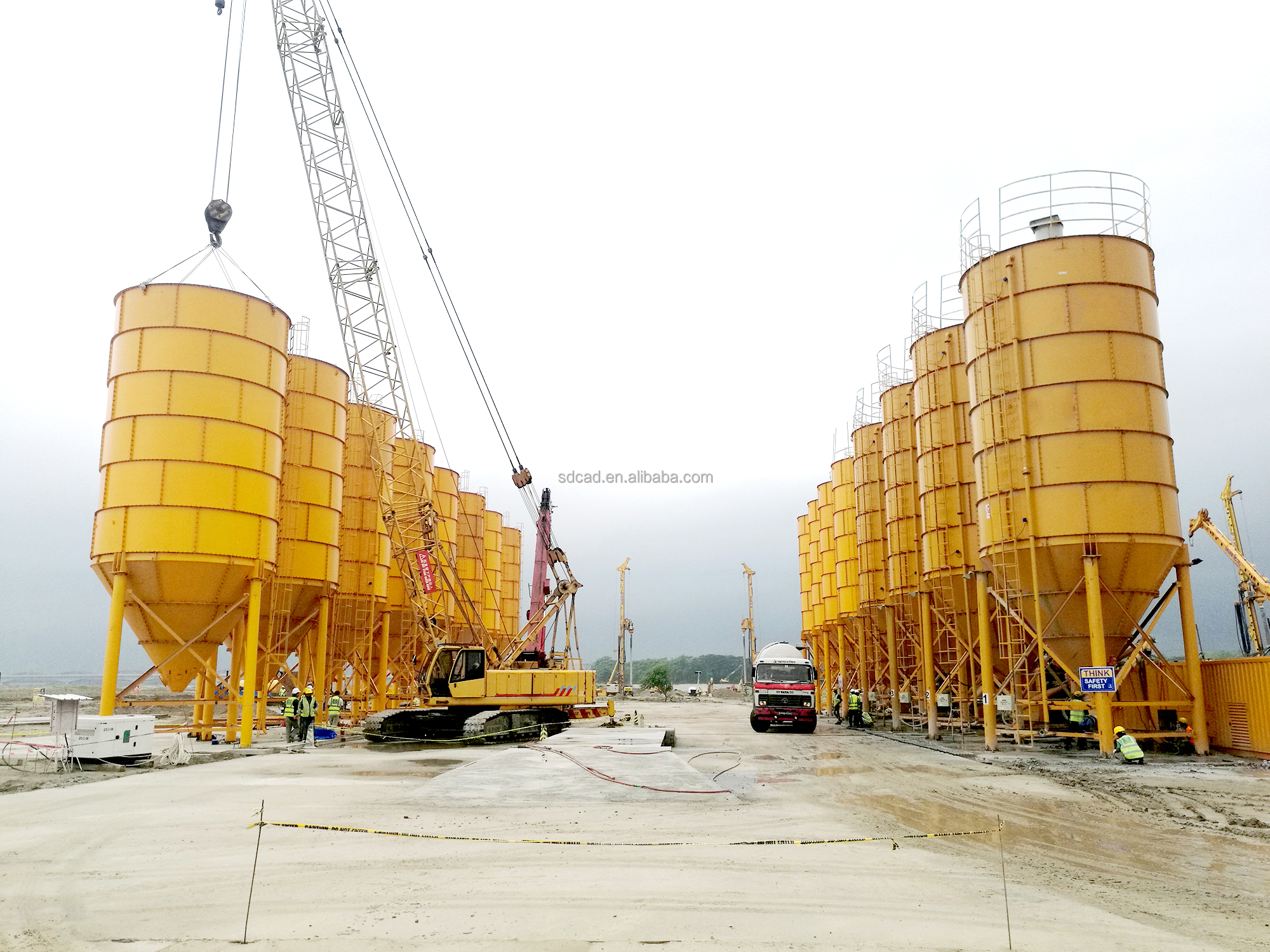 Vertical Segment Cement Silo Feed Hopper For Sdcadi Professiont: 1000 ...