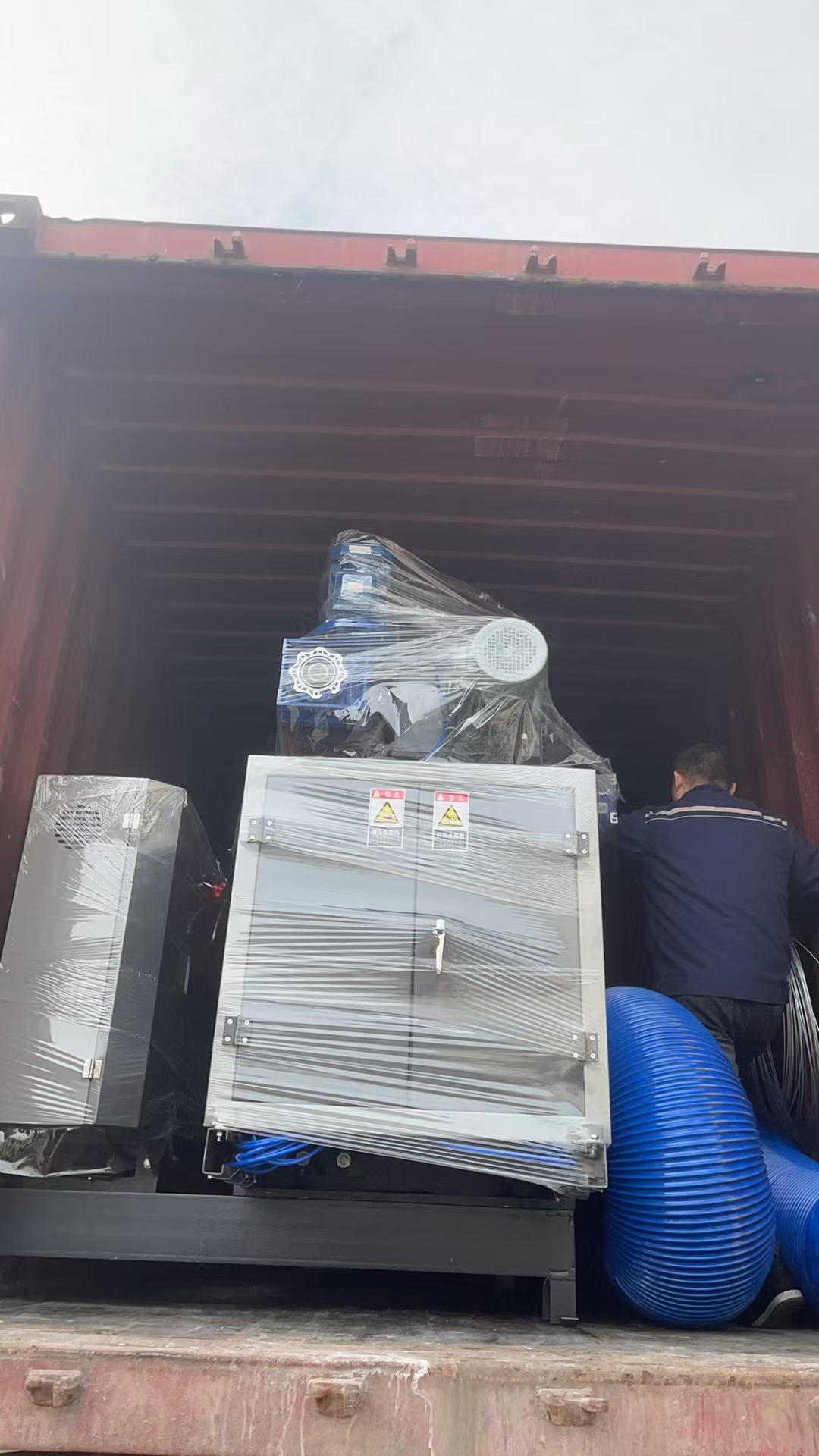 Finishing Machine HL0818 High Speed Sanding Machine Delivered