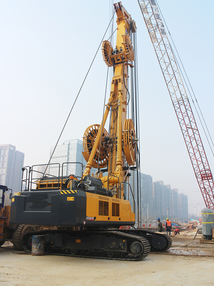 140 Ton Chinese Largest Trenching Machinery: Max. 55m Wall Depth ...