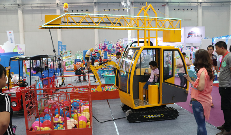Kids Mini Tower Crane Amusement Ride, High Quality Kids Mini Tower ...