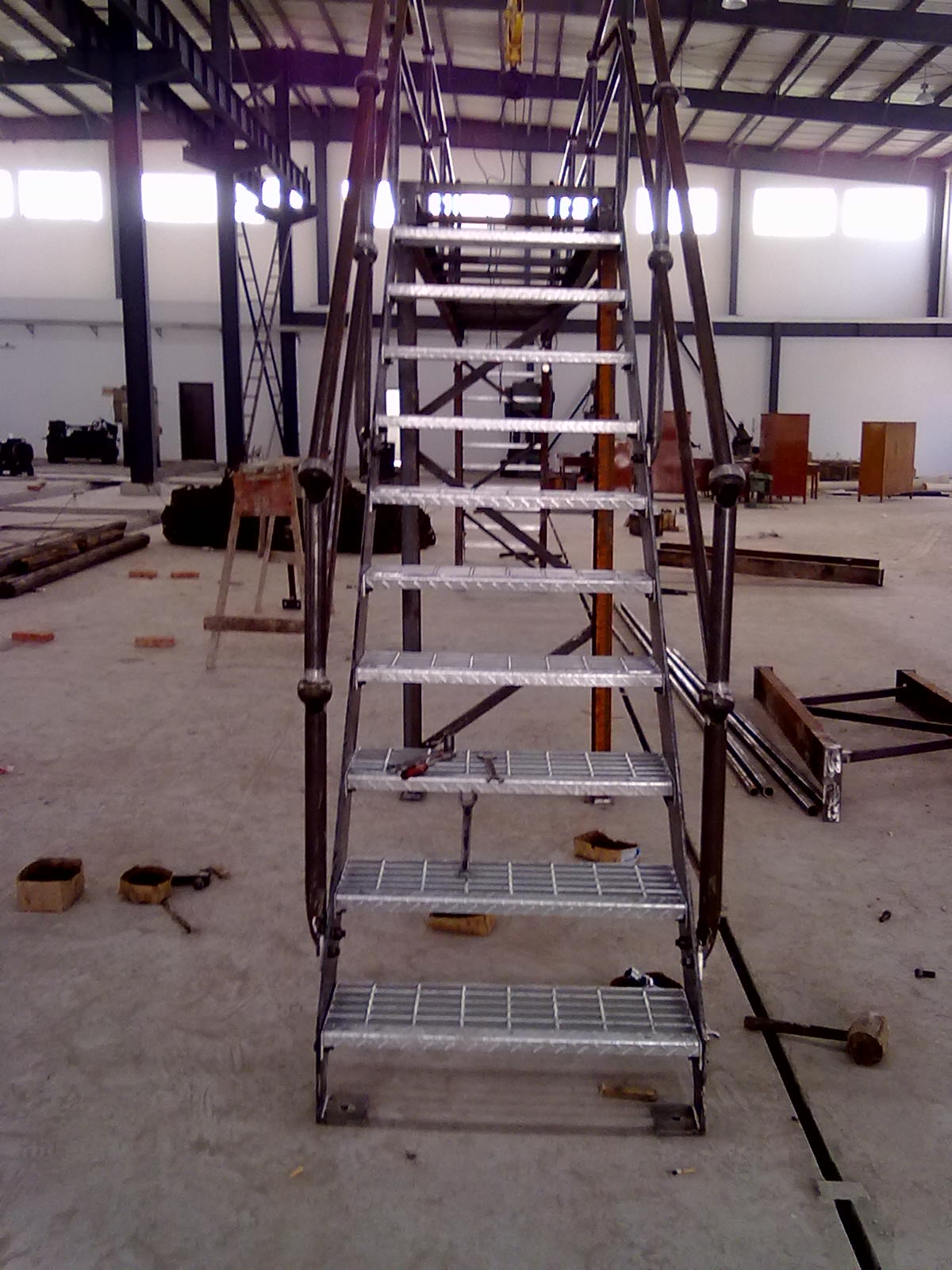 Galvanized Steel Safety Step Climbing Cage Ladder With Safety Cage ...