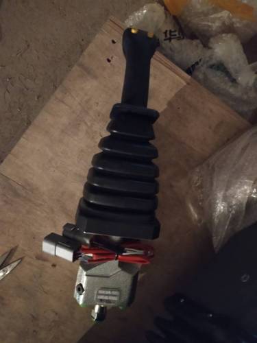 Lovol Wheel Loader Pilot Valve Handle 9f560-59b050000a0, High Quality ...