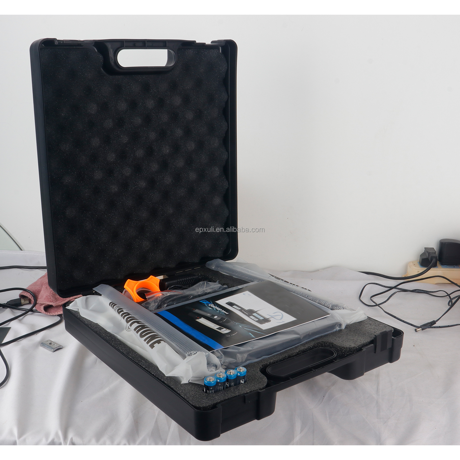 D1l Uhf Wireless Microphone System With Plastic Case - 2 Channel Metal ...