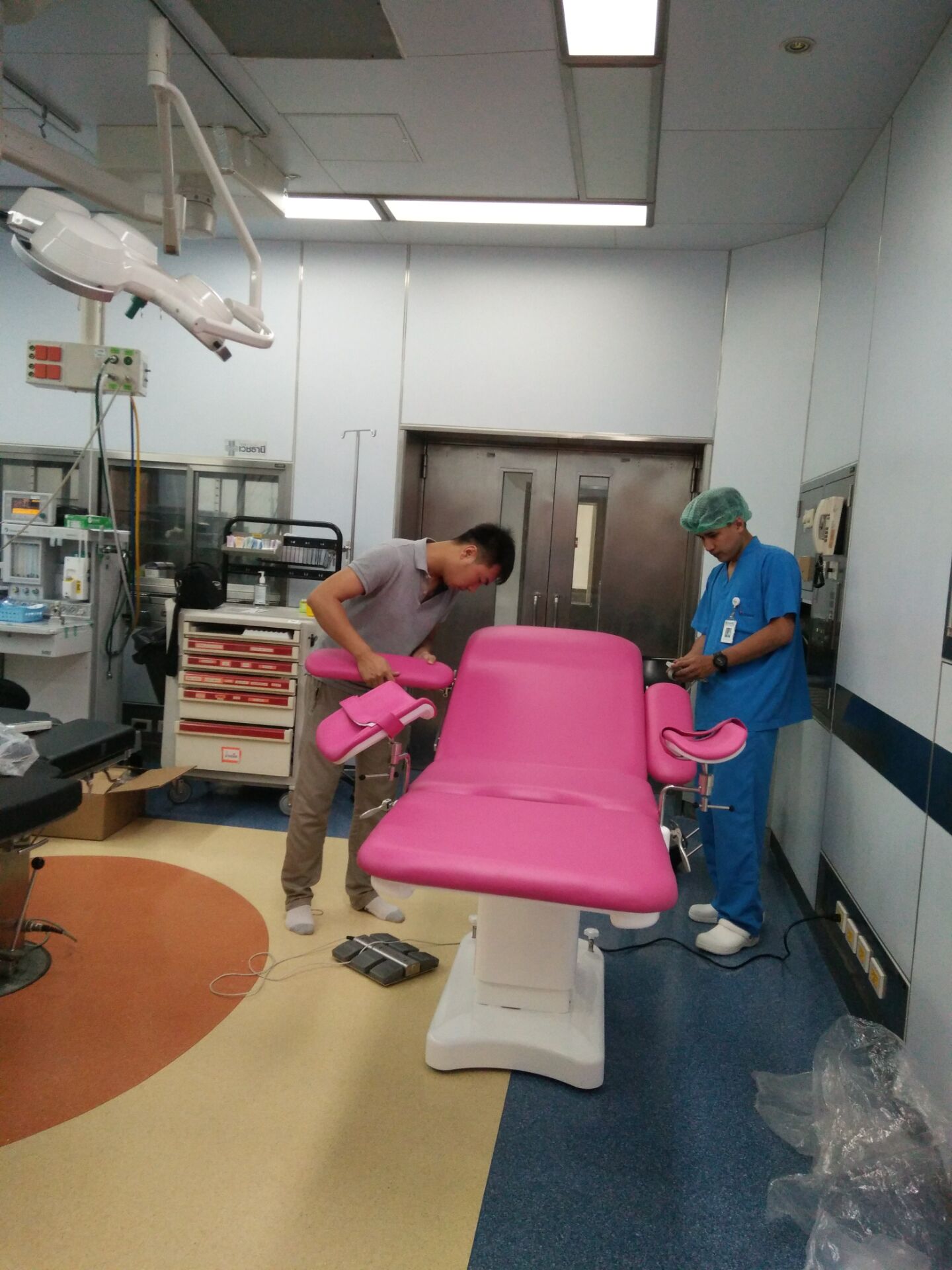 hospital electric baby birthing chair