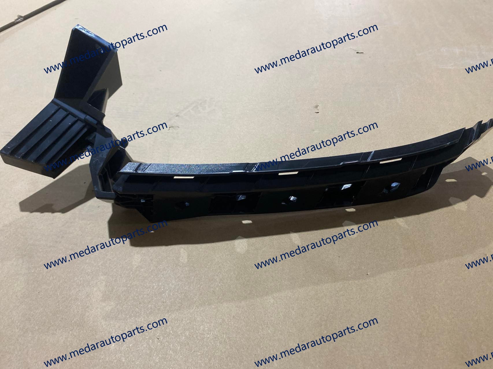 กันชนหน้ายึดตัวยึดด้านหน้าซ้าย 602000910aa คุณภาพสูง กันชนหน้ายึดตัวยึด ...