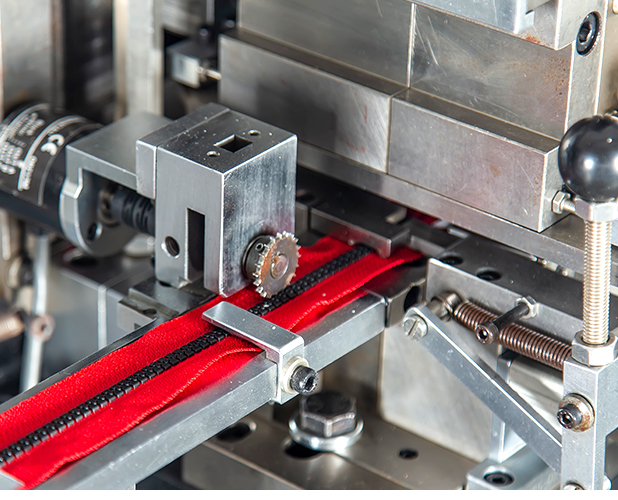 Plastic Zipper Gapping Machine Zipper Teeth Removing, High Quality ...